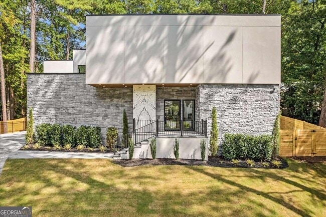 3619 Old Ivy Ln NE - 3619 Old Ivy Ln NE Atlanta GA 30342 | Apartment Finder