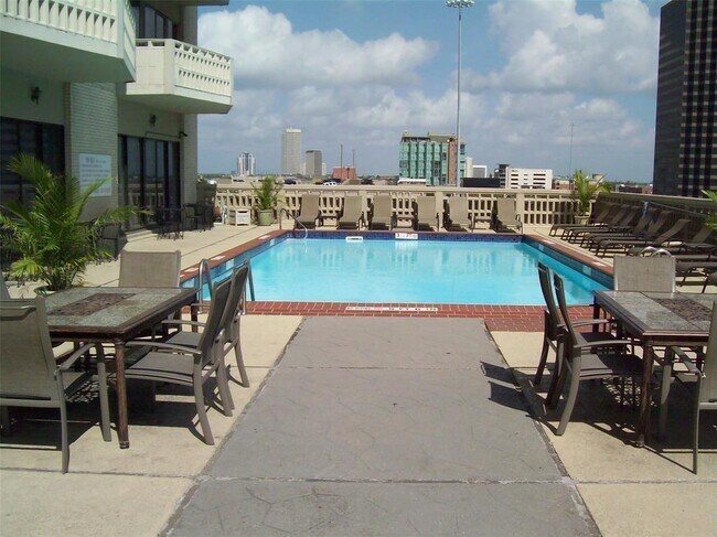 2016 Main St - 2016 Main St Houston TX 77002 | Apartment Finder