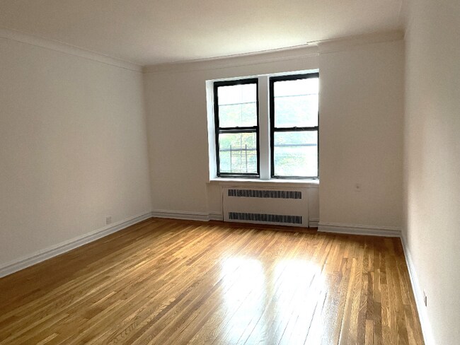 3240 Henry Hudson Pkwy - 3240 Henry Hudson Pkwy The Bronx NY 10463 ...