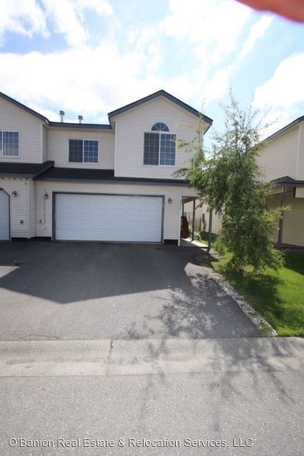 3 br, 2.5 bath House - 6088 Spruce Meadows... - 6088 Spruce Meadows ...