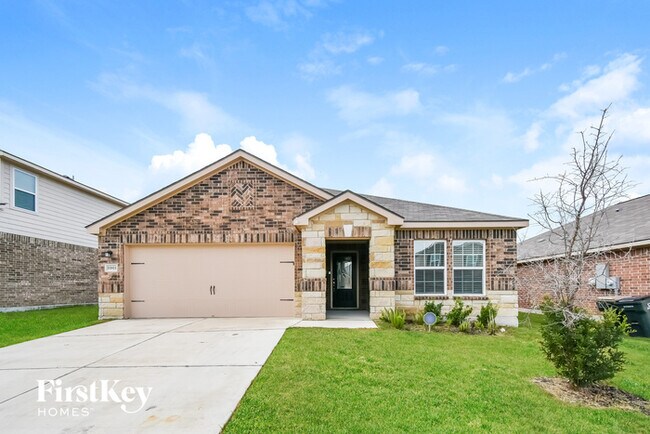 11811 Wolf Cyn - 11811 Wolf Cyn San Antonio TX 78245 | Apartment Finder