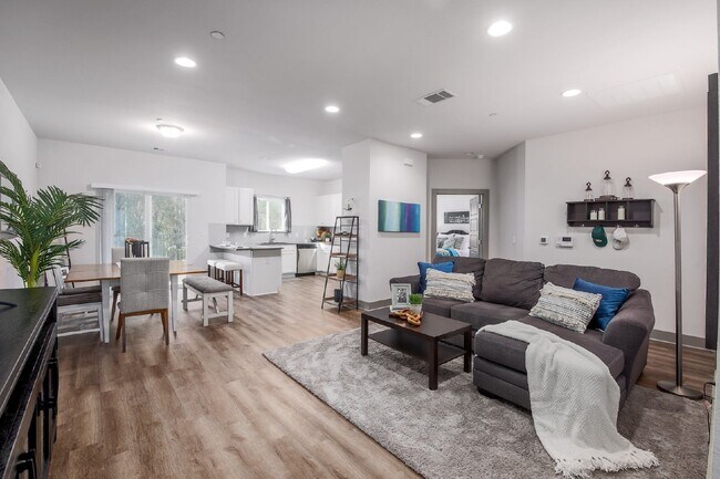 Beautiful Condo in Gated Community - 12164 Abbey Glen Ln Austin TX ...