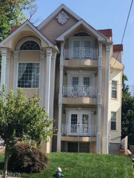 158 Walnut St - 158 Walnut St Montclair NJ 07042 | Apartment Finder