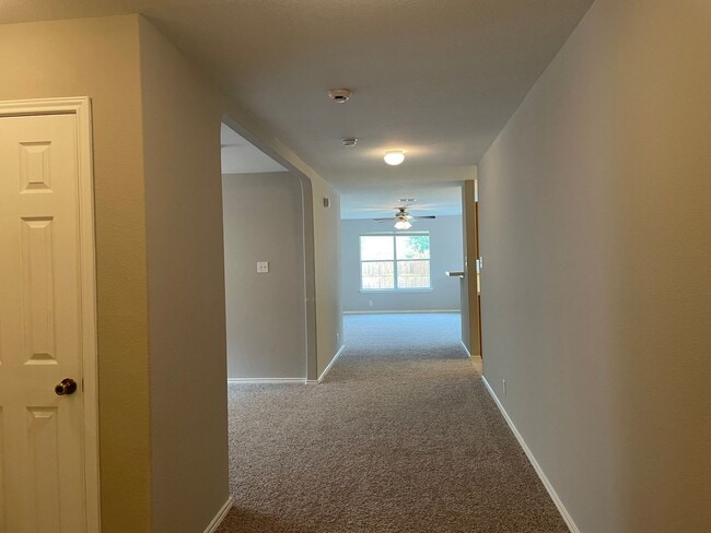 3/2/2 House in Dove Crossing / Community Pool, Park, & Playground ...