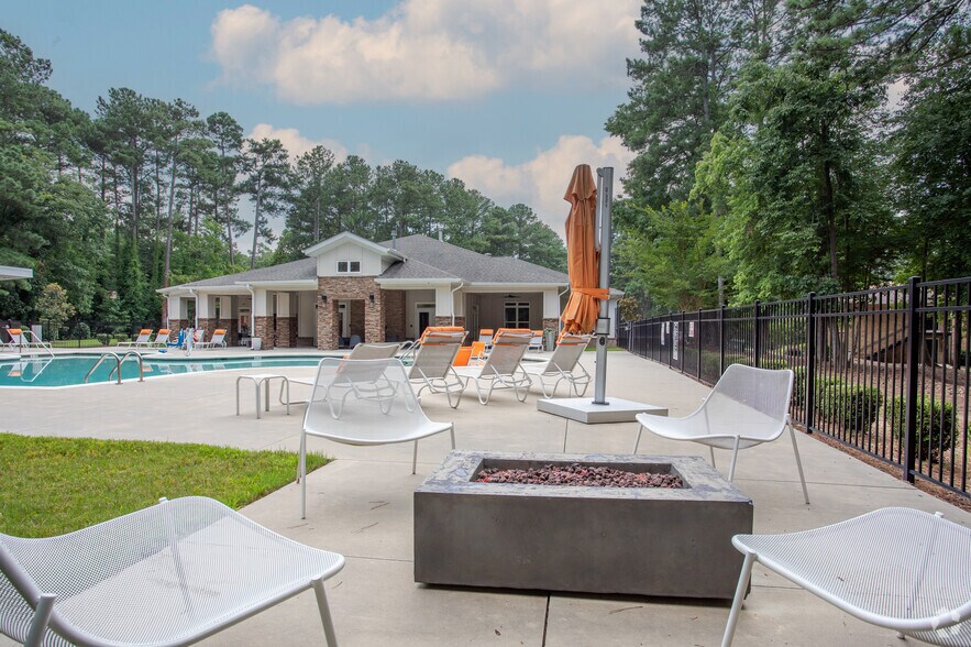 Shellbrook - 910 Shellbrook Ct Raleigh NC 27609 | Apartment Finder