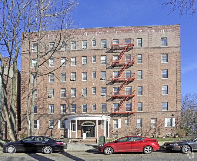 84-47 118th St - 84-47 118th St Kew Gardens NY 11415 | Apartment Finder