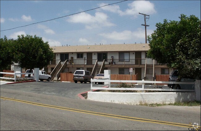 121 Azalea Dr - 121 Azalea Dr Vista CA 92083 | Apartment Finder