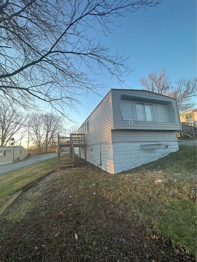 6 Billy St - 6 Billy St Christiansburg VA 24073 | Apartment Finder