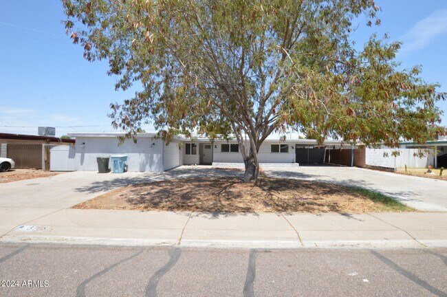 3708 W Royal Palm Rd - 3708 W Royal Palm Rd Phoenix AZ 85051 ...