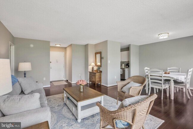 1225 Martha Custis Dr - 1225 Martha Custis Dr Alexandria VA 22302 ...