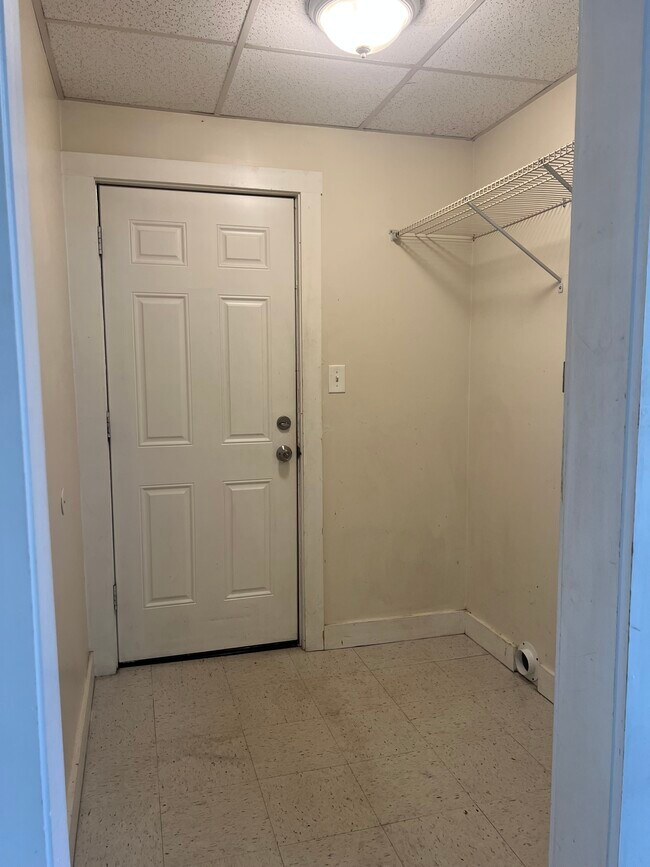 8 Summit St - 8 Summit St Spencer MA 01562 | Apartment Finder