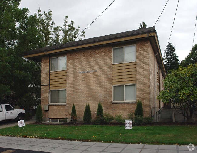 Sprague Apartments - 35 W Cremona St Seattle WA 98119 | Apartment Finder