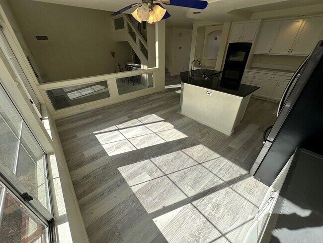 IMMACULATE HENDERSON 2 STORY HOME 5 BEDRO... - 2403 Alpine Meadows Ave ...