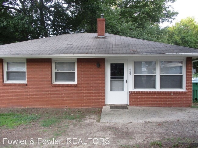 3 br, 1 bath House - 909 Richland Street - 909 Richland St High Point ...