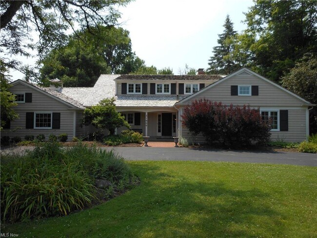 31900 Shaker Blvd - 31900 Shaker Blvd Pepper Pike OH 44124 | Apartment ...