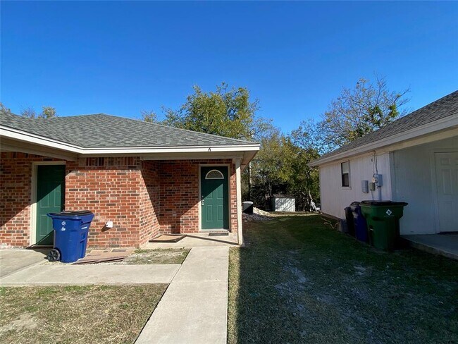 510 N Sewell Dr - 510 N Sewell Dr Decatur TX 76234 | Apartment Finder
