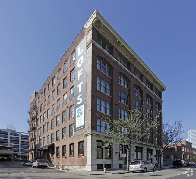 East 8 Lofts - 317 E 8th St Cincinnati OH 45202 | Apartment Finder