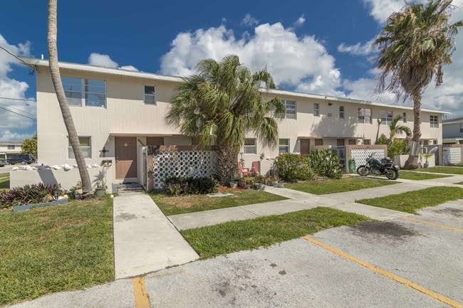 NAS Key West Homes - 800 Sigsbee Rd Key West FL 33040 | Apartment Finder