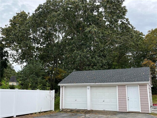 83 Old Post Rd - 83 Old Post Rd Westerly RI 02891 | Apartment Finder