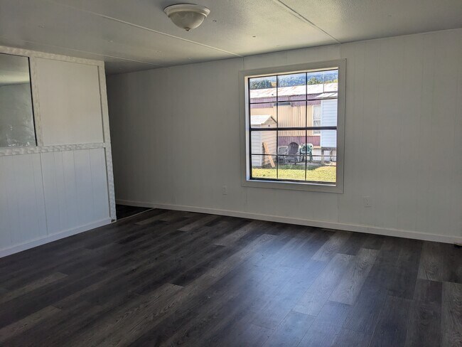 8783 Dayton Pike - 8783 Dayton Pike Soddy Daisy TN 37379 | Apartment Finder