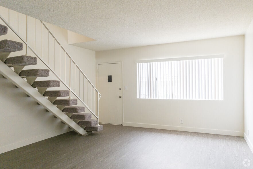 7929 Stewart & Gray Rd - 7929 Stewart and Gray Rd Downey CA 90241 ...