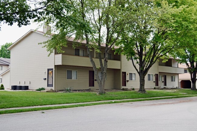 200-210 W Wesley Dr - 200-210 W Wesley Dr O'Fallon IL 62269 | Apartment ...