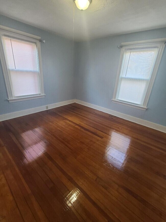 211 Cross St - 211 Cross St Central Falls RI 02863 | Apartment Finder