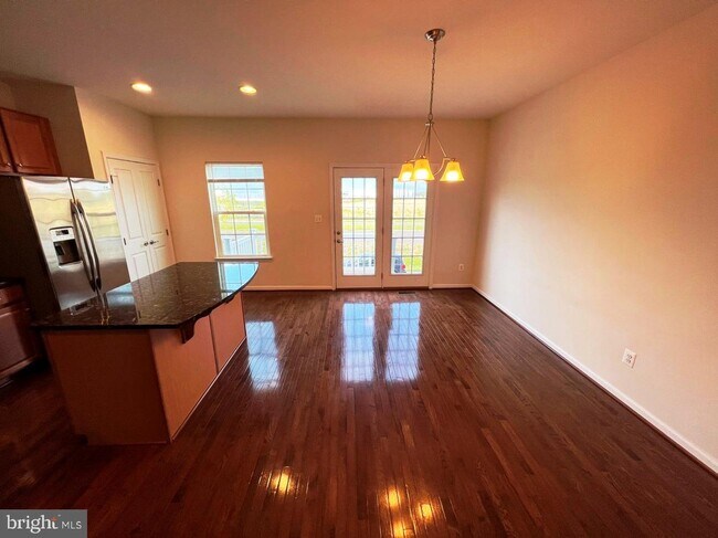 42657 Freistadt Square - 42657 Freistadt Square Sterling VA 20166 ...