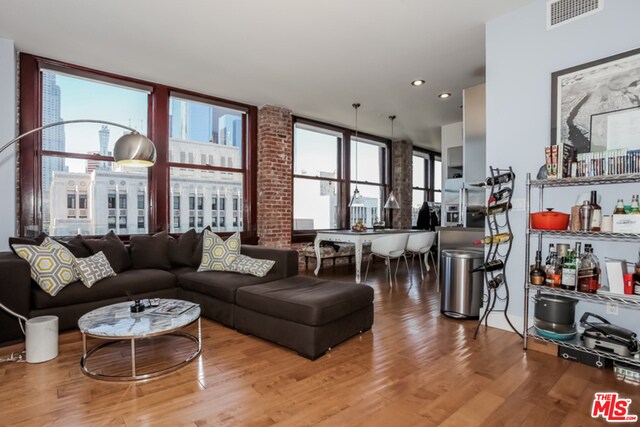 460 S Spring St - 460 S Spring St Los Angeles CA 90013 | Apartment Finder