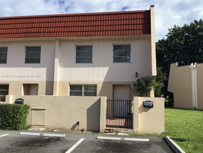 4112 Inverrary Dr - 4112 Inverrary Dr Lauderhill FL 33319 | Apartment ...