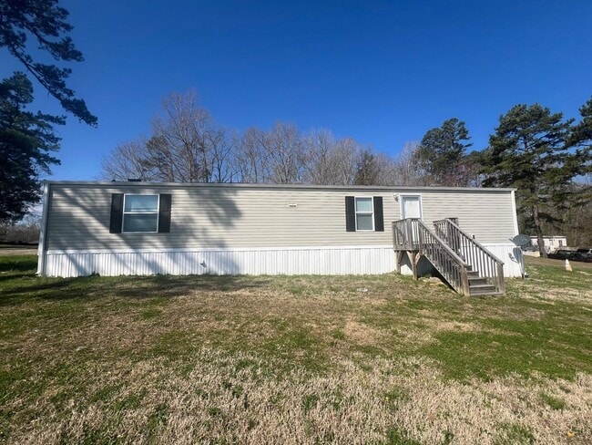 Two bedroom, 2 bath mobile home in Mebane-... - 3235 Crisp Trail Mebane ...