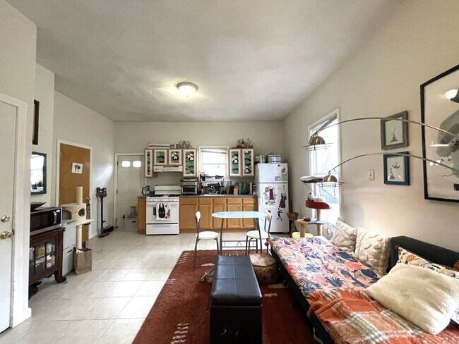 5 Cedar Square - 5 Cedar Square Cambridge MA 02140 | Apartment Finder