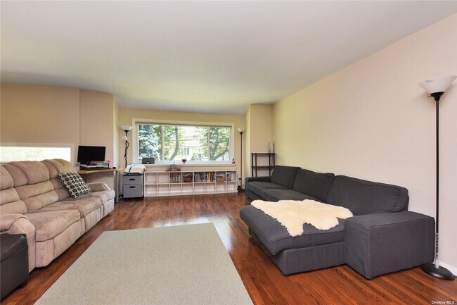 559 Leheigh Ln - 559 Leheigh Ln Woodmere NY 11598 | Apartment Finder