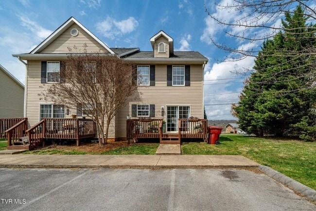 617 Hazel St - 617 Hazel St Johnson City TN 37604 | Apartment Finder