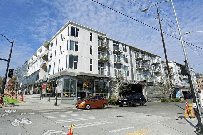 The Lumen Condominium - 500 Mercer St Seattle WA 98109 | Apartment Finder
