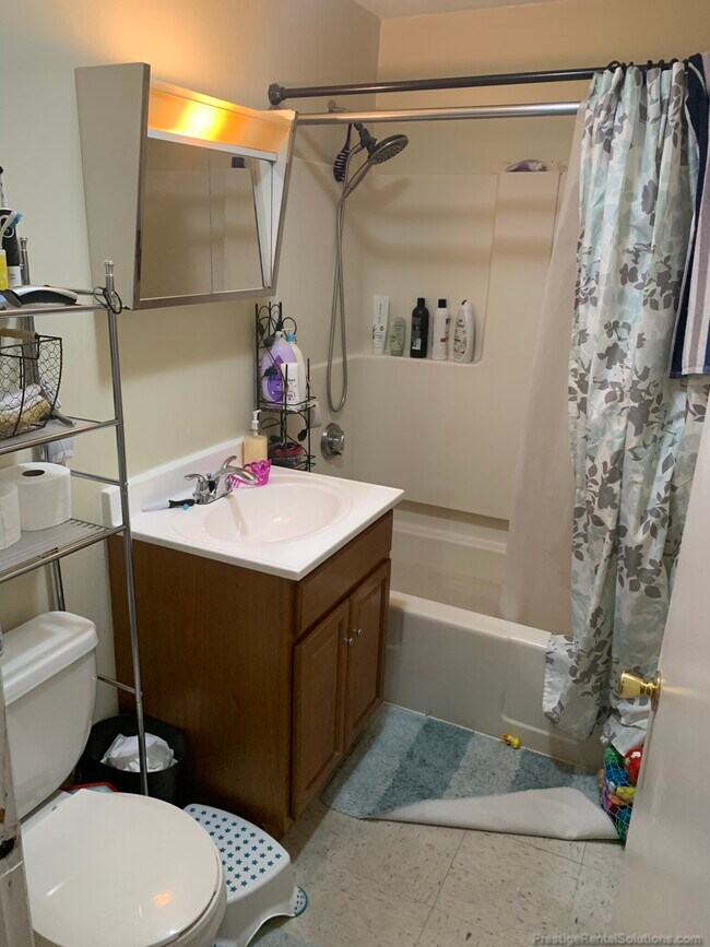 41 Fairmount Pl - 41 Fairmount Pl Leominster MA 01453 | Apartment Finder