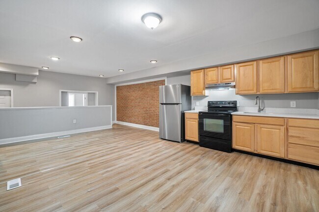 Finished Basement & Fenced Backyard! - 608 Richwood Ave Baltimore MD ...