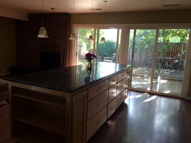 445 Boston Ct - 445 Boston Ct Sacramento CA 95864 | Apartment Finder