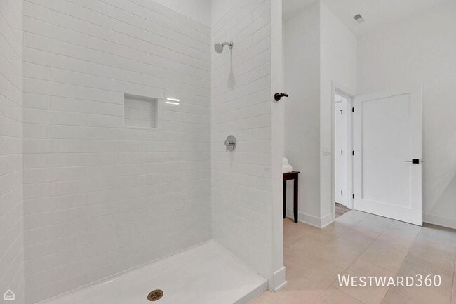 1615 W 13th St - 1615 W 13th St Chicago IL 60608 | Apartment Finder