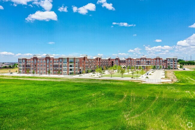 Newman Village Apartments - Frisco, TX | Apartment Finder