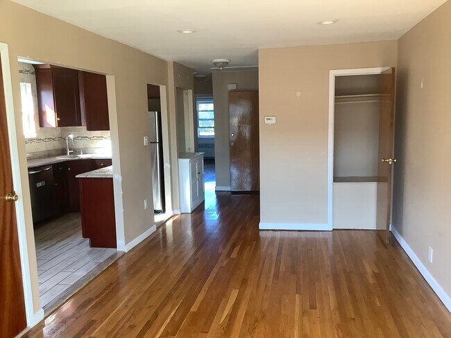 3920 205th St - 3920 205th St Bayside NY 11361 | Apartment Finder