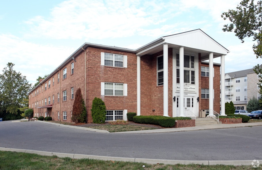 Arlington Heights Apartments - 2201 Riverside Rd Columbus OH 43221 ...