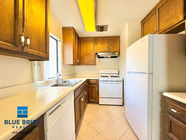 4455 Vista Del Monte Ave - 4455 Vista Del Monte Ave Los Angeles CA ...