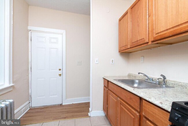 6053 Kingsessing Ave - 6053 Kingsessing Ave Philadelphia PA 19142 ...