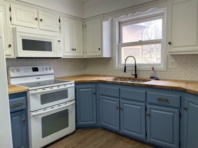 35 Basildon Cir - 35 Basildon Cir Bella Vista AR 72715 | Apartment Finder