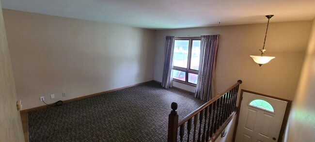 724 W 28th St - 724 W 28th St Cedar Falls IA 50613 | Apartment Finder