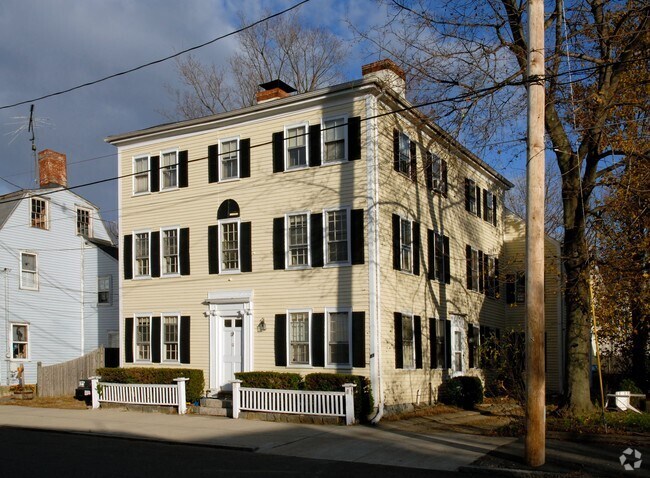 59-61 Bromfield St - 59-61 Bromfield St Newburyport MA 01950 ...