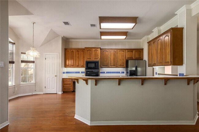 10404 Skyflower Dr - 10404 Skyflower Dr Austin TX 78759 | Apartment Finder