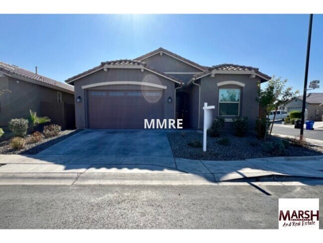 Great 5 bedroom home in Phoenix gated comm... - 2235 W Park St Phoenix ...