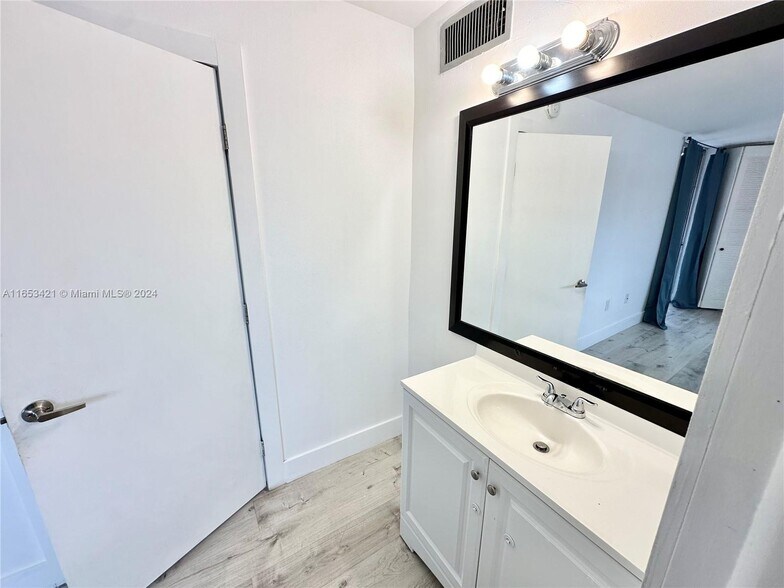 19751 SW 114th Ave - 19751 SW 114th Ave Miami FL 33157 | Apartment Finder